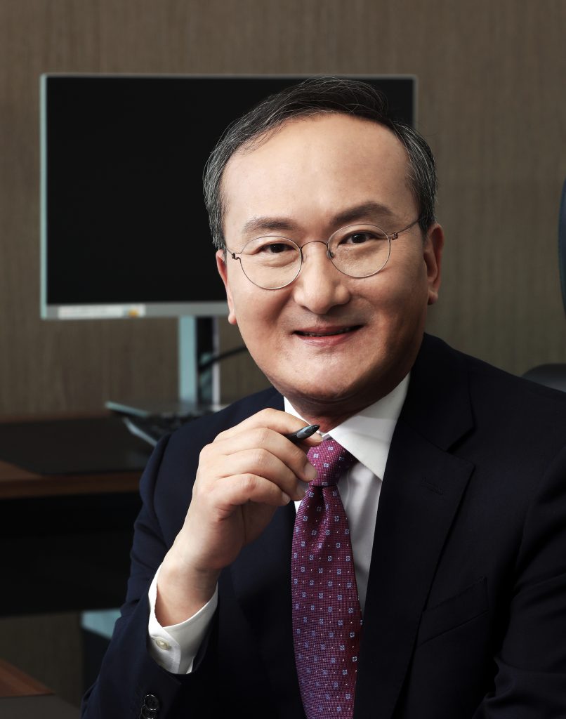 CEO Seok-hee Lee_3 - SK hynix Newsroom