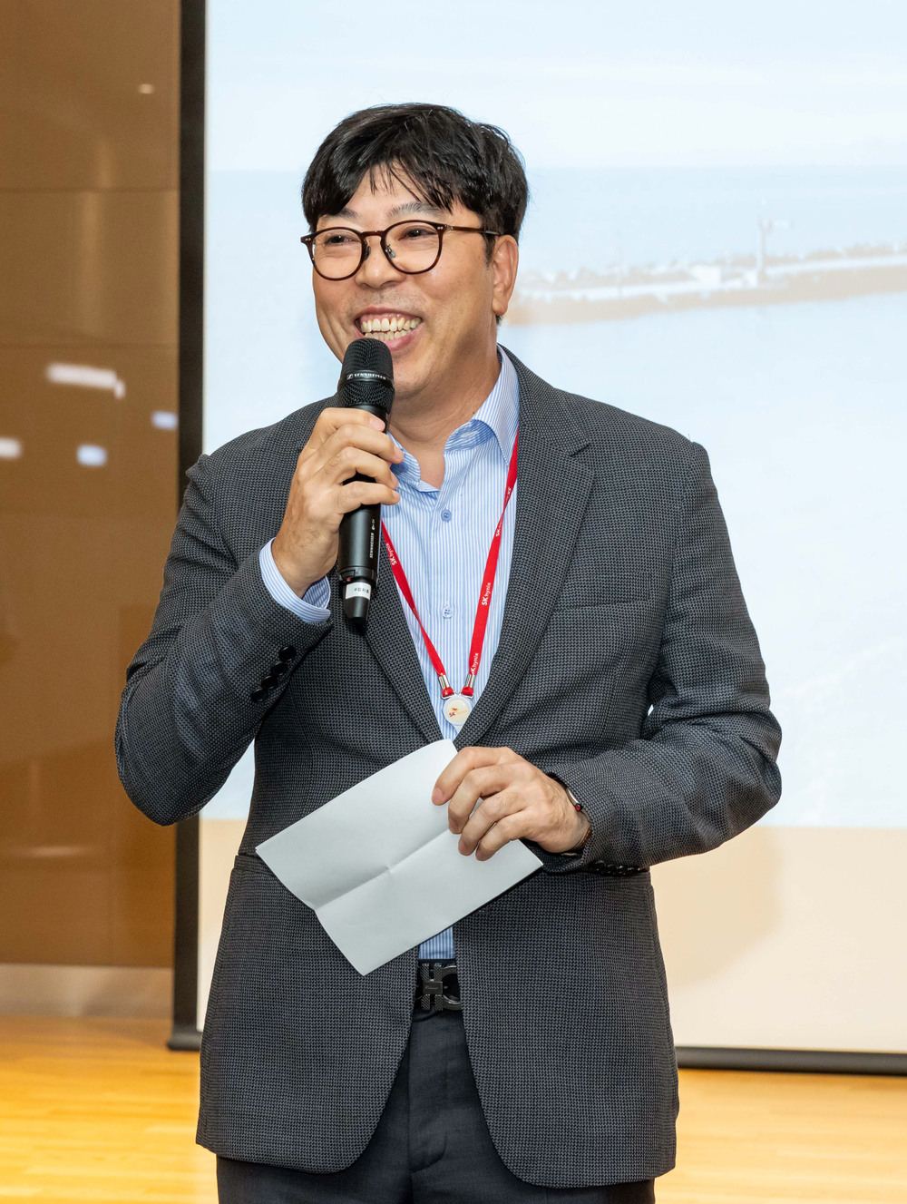 SK hynix Introduces Industry’s First Commercial High NA EUV